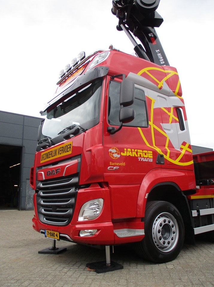 Open carrosserie met een Hiab X-HIPRO 548E-7 autolaadkraan en een ...